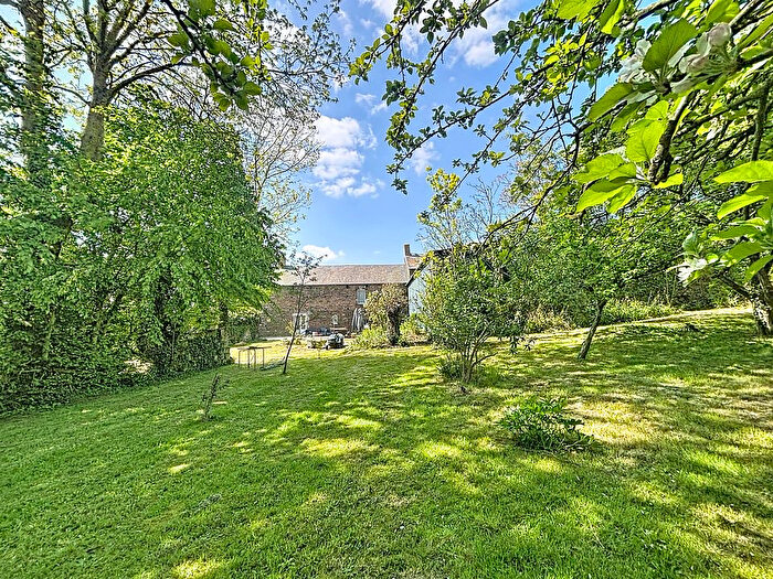 Curcy-sur-Orne - Maison 7 pièces à vendre