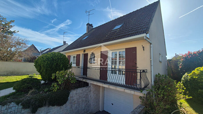 Maison à vendre - Brie-Comte-Robert, Centre-ville - 6 pièces - 4 chambres