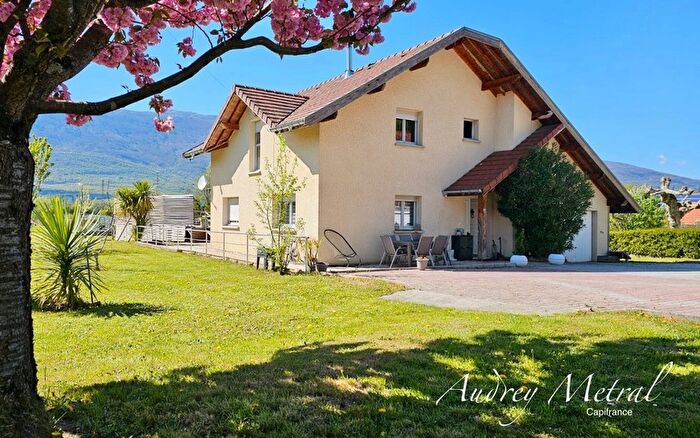 Maison à vendre - Serrières-en-Chautagne - 5 pièces - 4 chambres