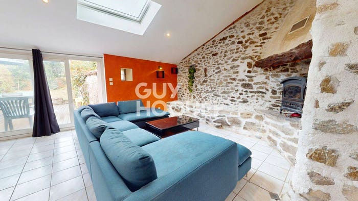 Saint-Hilaire-de-Clisson : Maison 6 pièces à louer