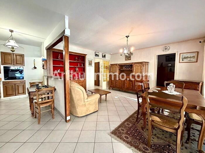 Appartement 4 pièces à Plan-de-Cuques, à vendre