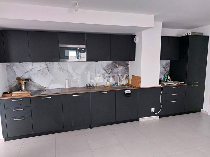 Appartement à louer - Le Coudraie, Poissy - 3 pièces