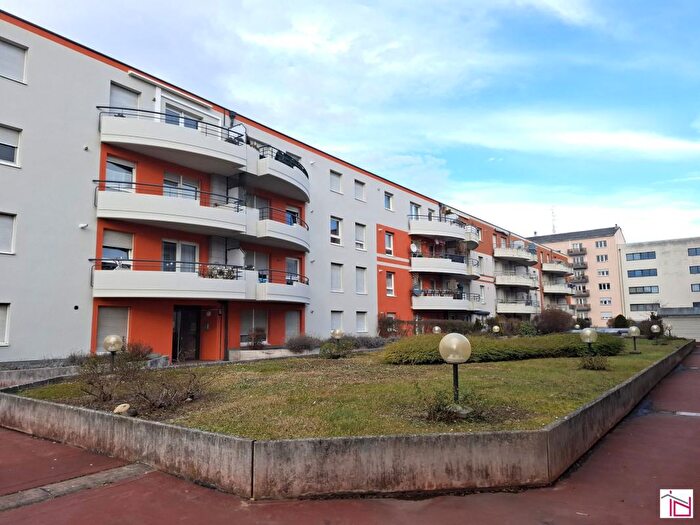 Appartement à vendre - Saint-Louis, Centre-ville - 5 pièces - 3 chambres