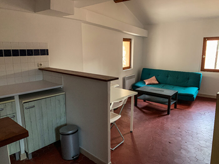 Appartement à louer - Aix-en-Provence, Centre-ville - 2 pièces - 1 chambre