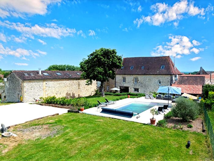 Maison à vendre - Issigeac - 11 pièces - 6 chambres