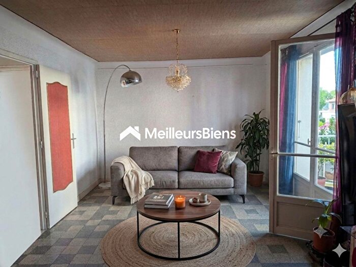 Appartement 3 pièces à Nîmes, collines, à vendre