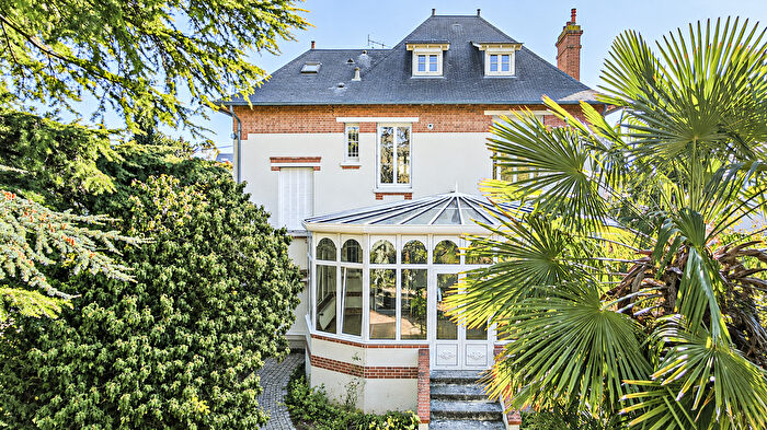 Maison 7 pièces à vendre - Orléans, Soleil Levant, Champ de Mars
