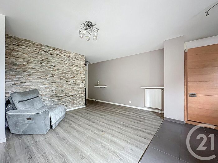 Appartement à vendre - Fleury-Mérogis - 4 pièces - 3 chambres