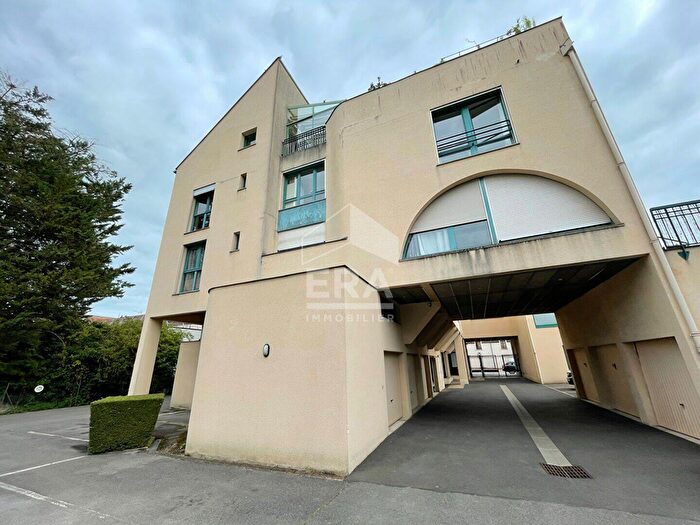 Appartement 3 pièces à Leclerc-Centre Ouest, Brie-Comte-Robert, à louer