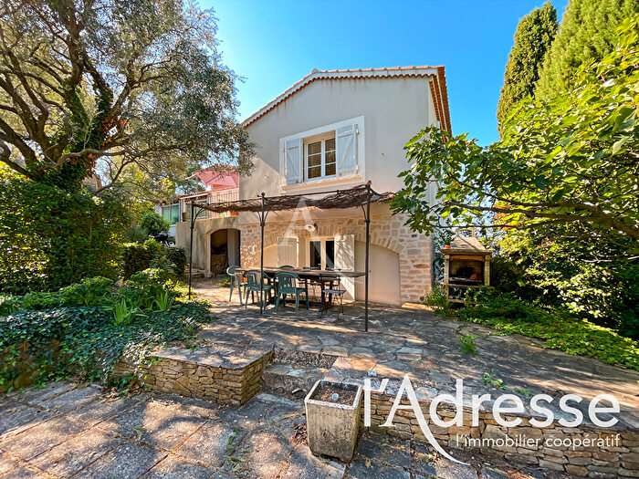 Maison à vendre - Le Beausset - 6 pièces - 3 chambres