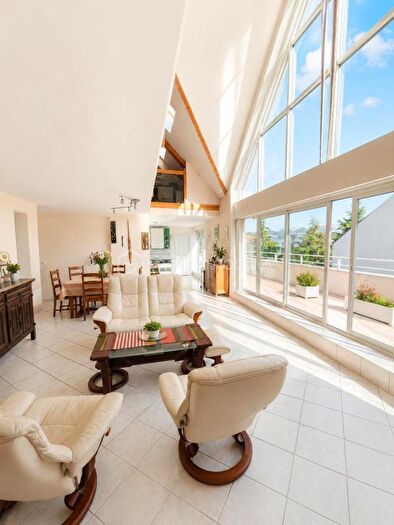 Appartement 6 pièces à vendre - Ozoir-la-Ferrière, Vieux village, Armainvilliers, Notre Dame