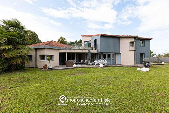 Maison à vendre - Pont-du-Château - 6 pièces - 4 chambres