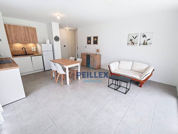 Appartement à louer - Cités, Thonon-les-Bains - 2 pièces - 1 chambre