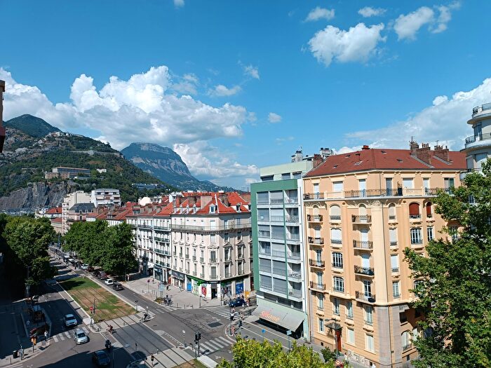 Appartement 2 pièces à Grenoble, Gare, à louer