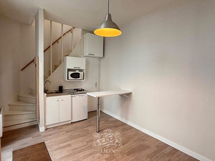 Appartement à louer - Vieux Lille - 2 pièces - 1 chambre