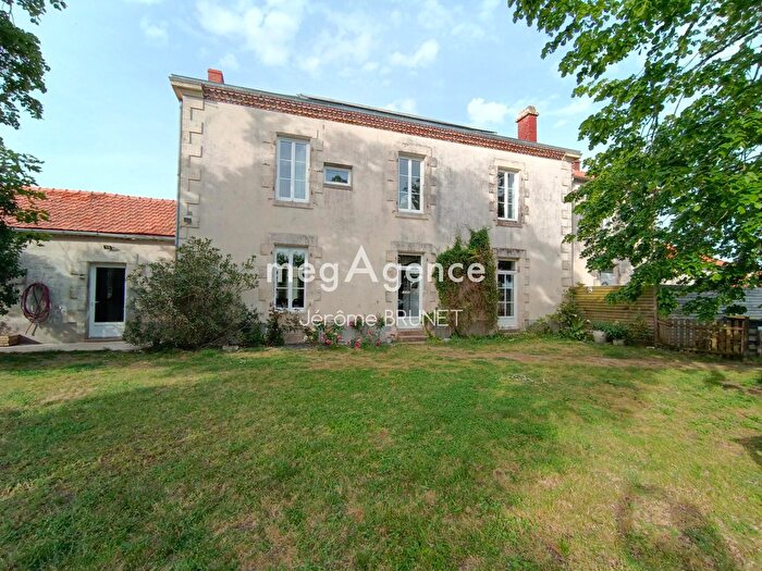 Maison 8 pièces à vendre - Nalliers