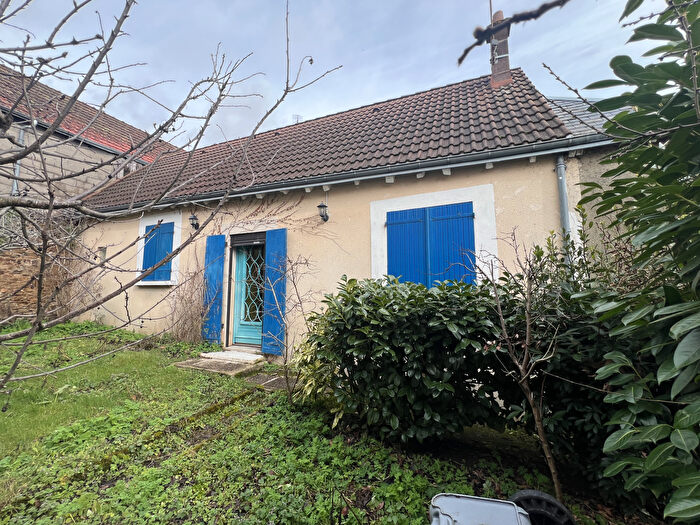 Maison à vendre - Sainte-Sévère-sur-Indre - 2 pièces - 1 chambre