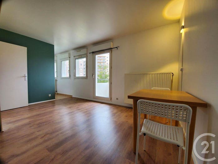 Appartement 1 pièce à louer à Maisons-Alfort