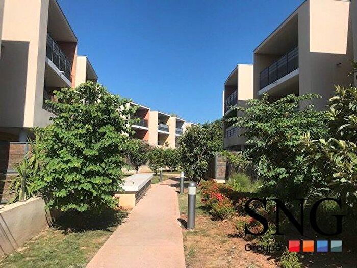 Appartement à louer - Les Rayols-Saint Lazare-Les Bousquets, Cuers - 3 pièces - 2 chambres