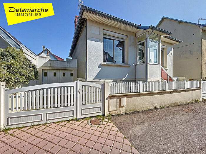 Maison à vendre - Donville-les-Bains - 5 pièces - 4 chambres