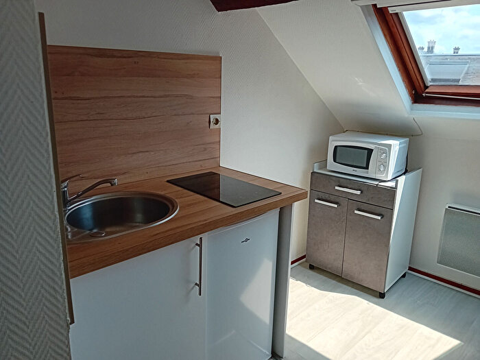 Appartement à louer - Amiens, Henriville - 1 pièce