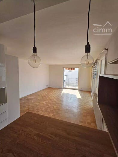 Appartement 3 pièces à École Joseph Bara-Groupe scolaire Carnot-Hôtel de Ville, Agen, à louer
