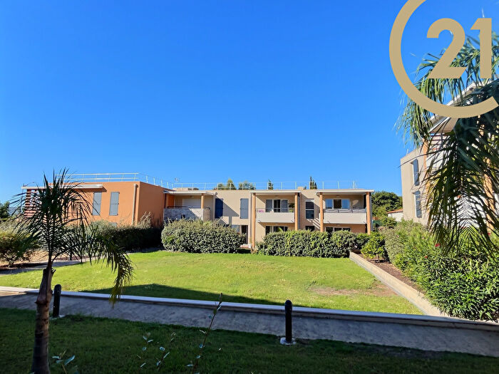 Appartement à vendre - Fréjus - 2 pièces - 1 chambre