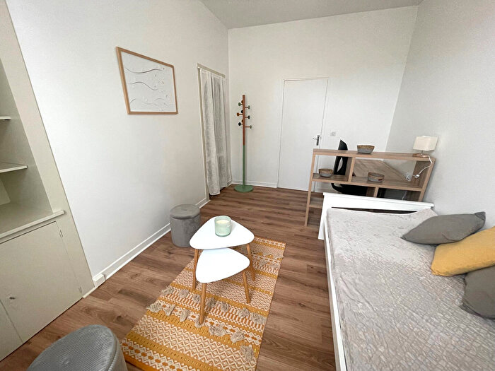 Appartement à louer - Troyes, Cathédrale - 1 pièce