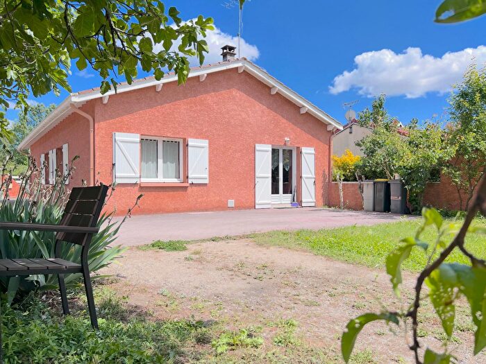 Décines-Charpieu, Rize : Maison 6 pièces à vendre