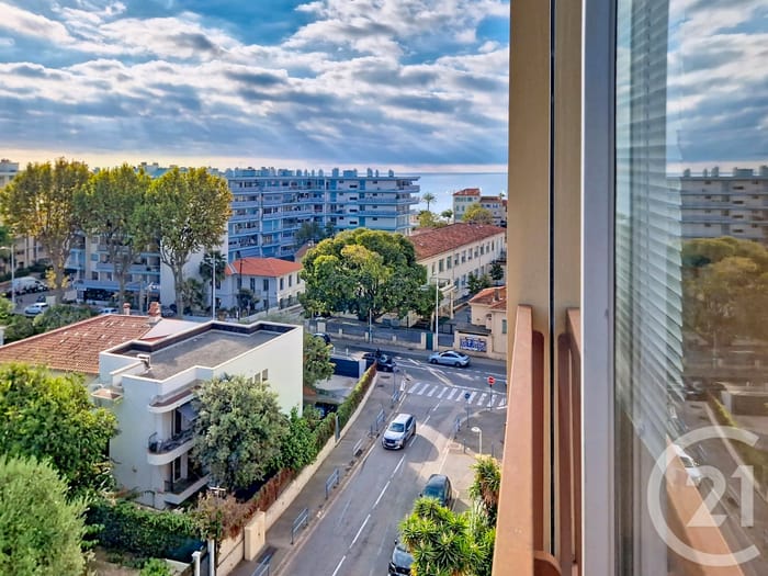 Cagnes-sur-Mer, Saint-Roman, Lautin : Appartement 2 pièces à vendre