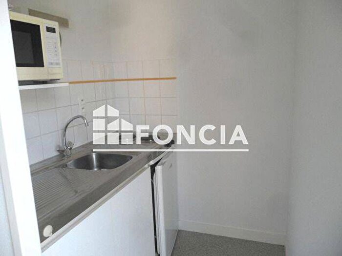 Trois Cités, Poitiers - Appartement 1 pièce à louer