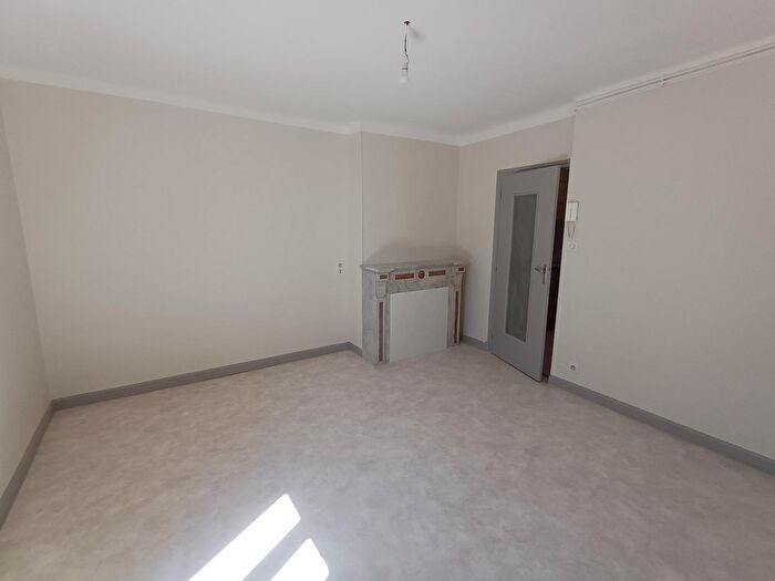 Appartement 1 pièce à Millau, Centre-ville, à louer