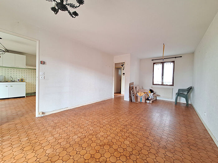 Maison à vendre - Tonnay-Charente - 4 pièces - 3 chambres