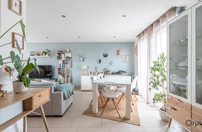 Appartement à vendre - Champigny-sur-Marne, Les Mordacs, Coeuilly - 4 pièces - 3 chambres