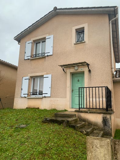Maison 4 pièces à Trois Vallons-Le Lombard, L'Isle-d'Abeau, à louer