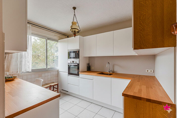 Appartement à vendre - Décines-Charpieu, Le Prainet - 4 pièces - 2 chambres