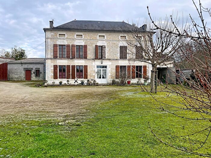 Maison à vendre - Chassors - 3 pièces - 2 chambres