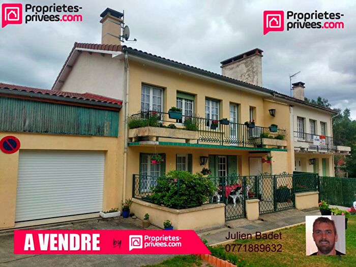 Maison à vendre - Vollore-Montagne - 11 pièces - 6 chambres