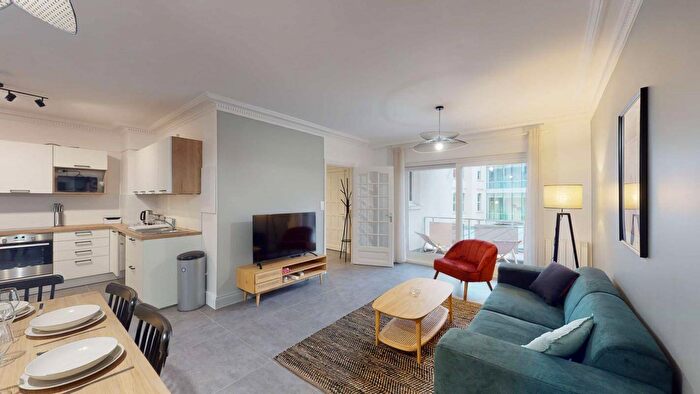 Appartement à louer - Vauban Esquermes, Lille - 6 pièces - 5 chambres