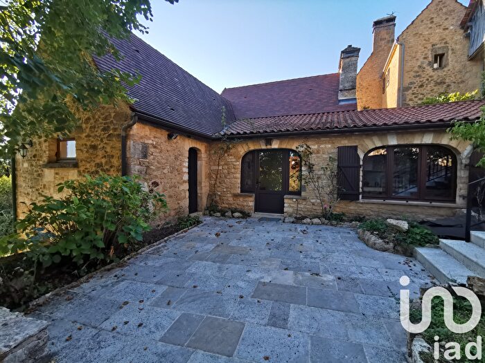 Maison à vendre - Bézenac - 7 pièces - 5 chambres