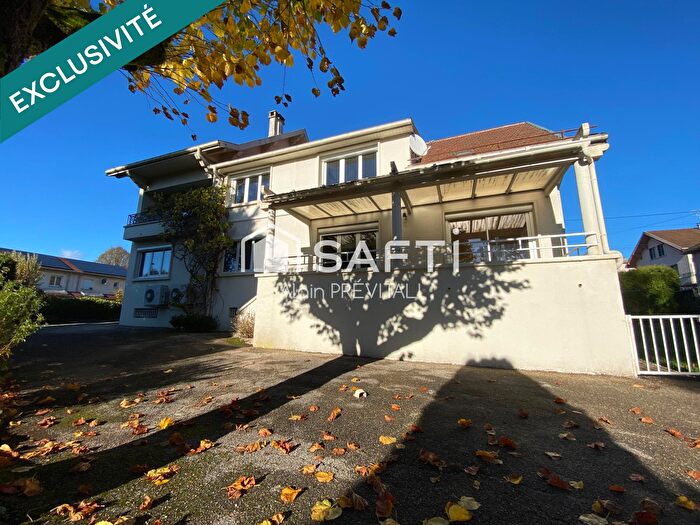 Maison à vendre - Oyonnax, Centre-ville, Niermes, Geilles, Croix Rousse - 12 pièces - 7 chambres