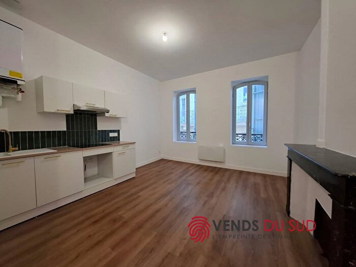 Appartement à louer - Béziers, Centre-ville, Palais des Congrès, Garibaldi, Gambetta - 3 pièces - 1 chambre
