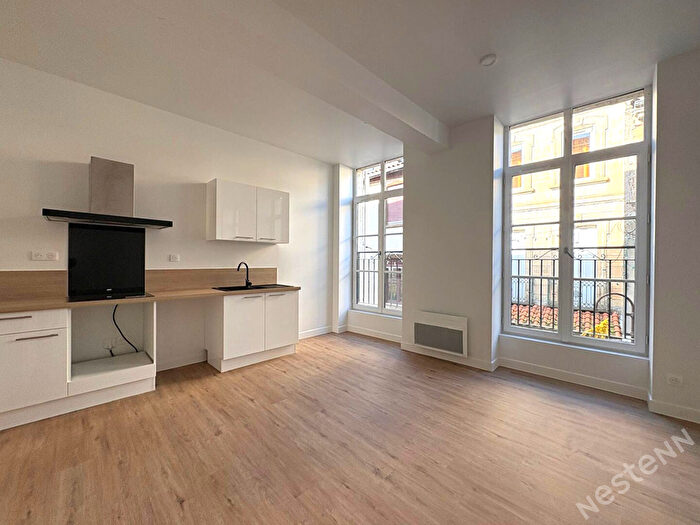 Appartement à louer - Agen, Gare - 1 pièce