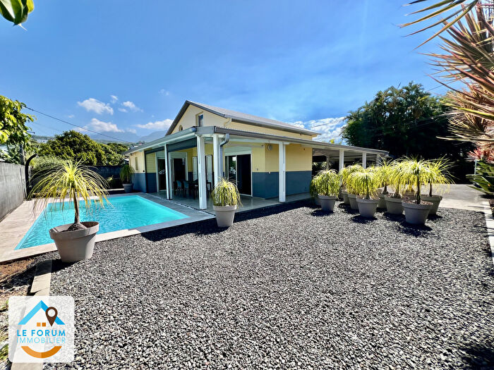 Maison à vendre - Saint-Joseph - 4 pièces - 3 chambres