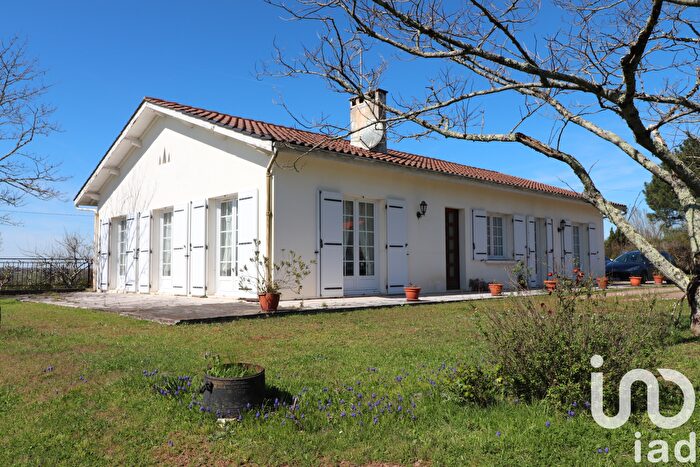 Maison à vendre - Montguyon - 8 pièces - 4 chambres