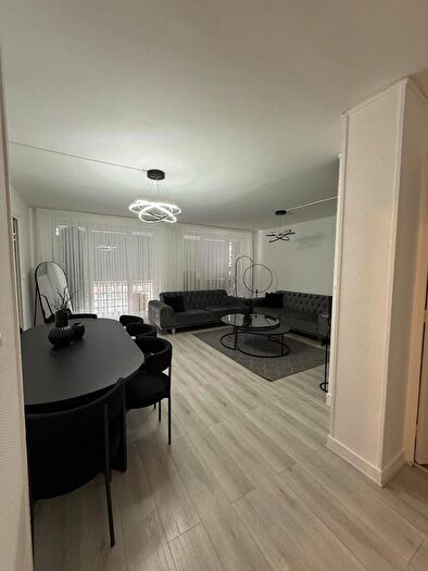 Appartement à louer - Mâcon, Mâcon Sud - 4 pièces - 3 chambres