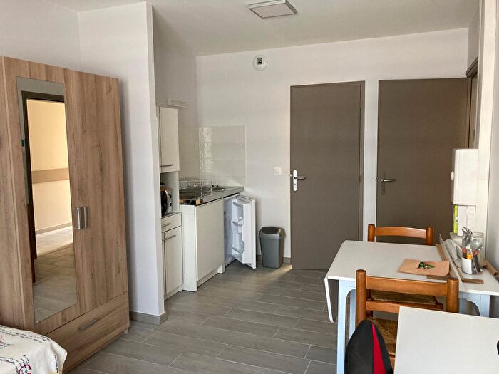 Appartement 1 pièce à Valence, Grand Charran, à louer