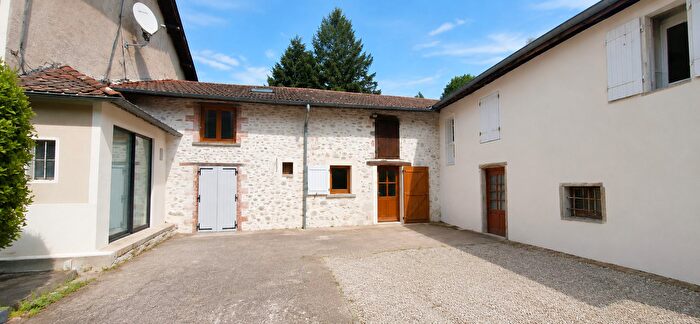 Rives : Maison 3 pièces à louer