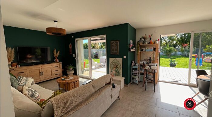 Maison à vendre - Saint-Hilaire-la-Forêt - 4 pièces - 2 chambres