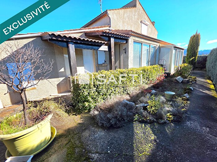 Maison à vendre - Aiglun - 6 pièces - 4 chambres